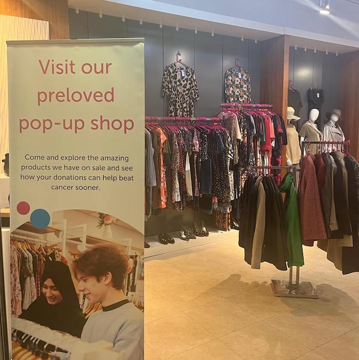 Cancer Research opens preloved fashion pop-up | Livingston Designer Outlet